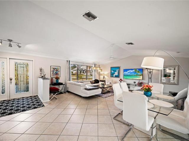 189 Palmetto Dunes Cir, Naples, FL 34113 | MLS #226011 | Compass