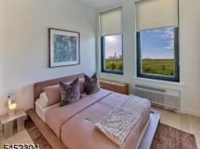 189 Phillips St # E1205