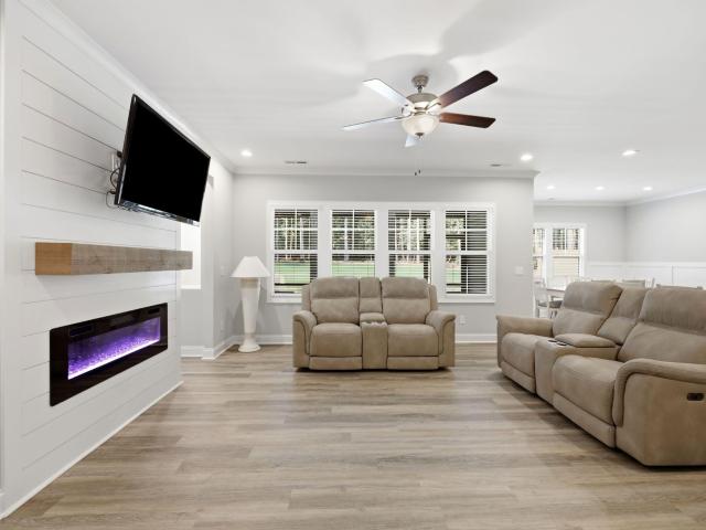 189 Red River Drive