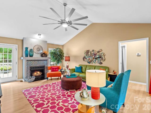 189 River Birch Circle
