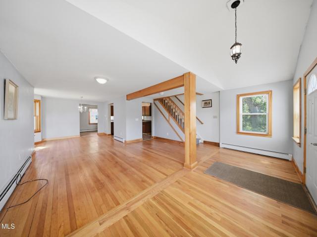 189 River Road