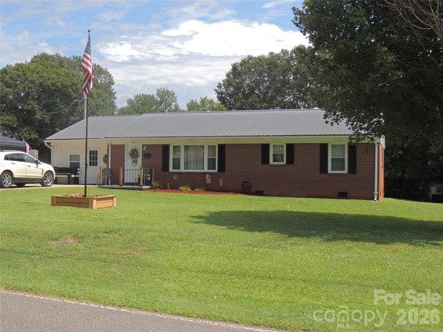 189 Westbrook Dr, Forest City, NC 28043