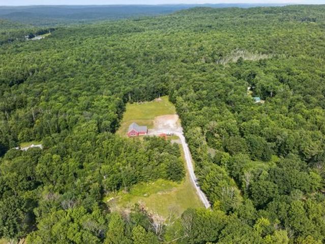 189 Taborton Rd, Averill Park, NY 12018
