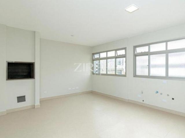 189m² no Batel | 1 Apartamento por Andar | Reformado | 3 Quartos | Ao lado da Praça do Japão