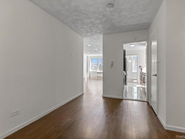 18 40 th Street 4E