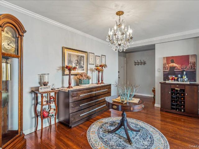 18 50 th Street 6H