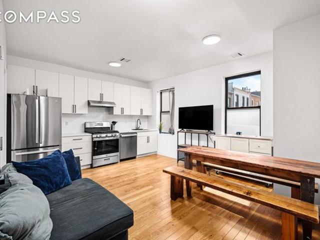 18 60 Flushing Ave, Queens, NY 11385