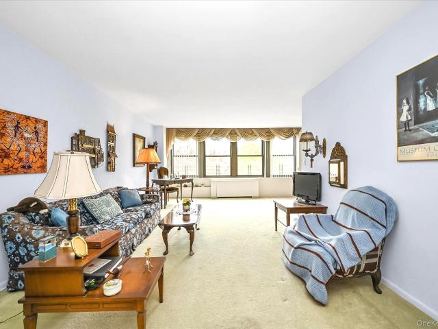 18 75 Corporal Kennedy Street 2K