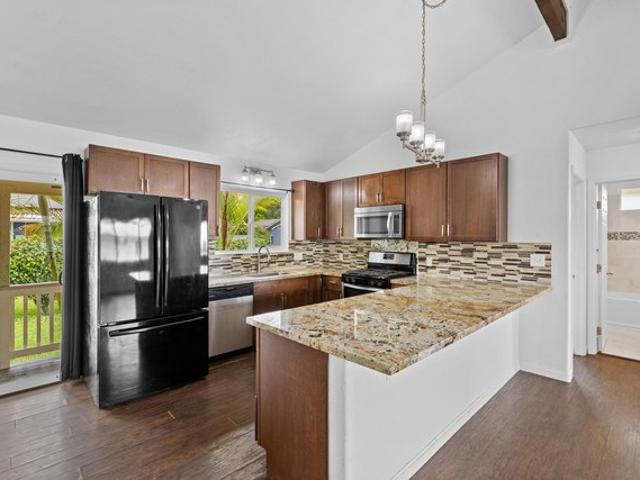 18 7892 Peleke Rd, Mountain View, HI 96771