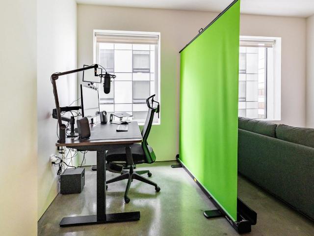 18 10th Street Studio Apartment for Rent at 18 10th St #1315, San Francisco, CA 94103 SOMA