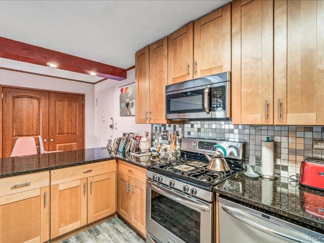 18 15 th Street 2A