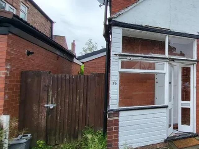 18, 20 Lees Hall Crescent, Manchester, M14 6WP, United Kingdom | 5 bed duplex for rent #16540297 | Rentberry