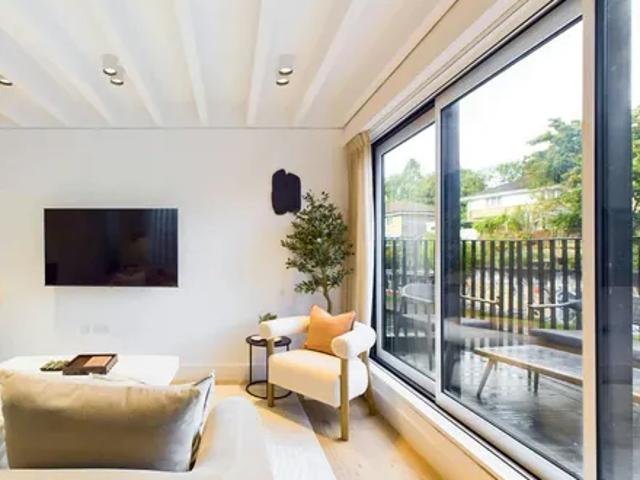 18 20 St. Pancras Way, London, NW1 0NT, United Kingdom | 3 bed apartment for rent #160130878 | Rentberry