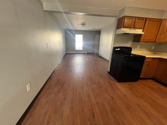 18 22 Main Street # 4
