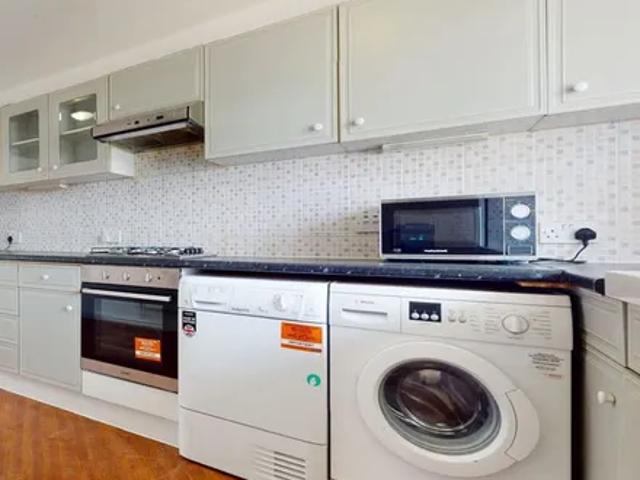18 31 Ambrose Walk, London, E3 2AR, United Kingdom | 4 bed duplex for rent #167617772 | Rentberry
