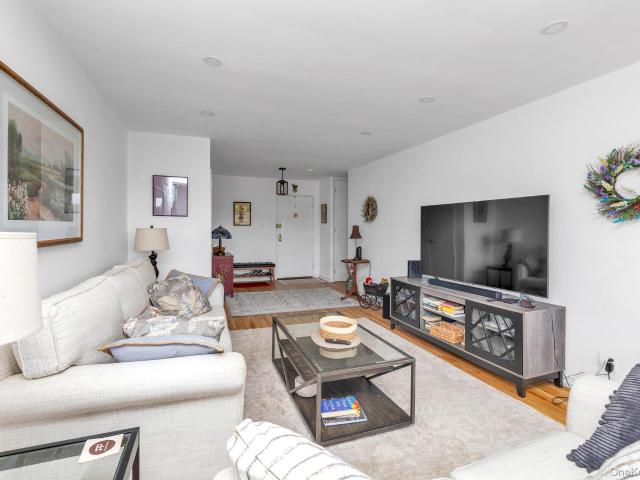 18 35 Corporal Kennedy Street 5F