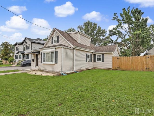 18 Tappen Street
