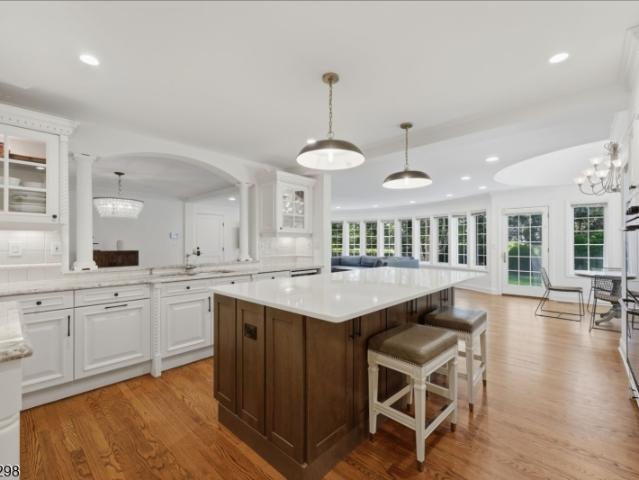 18 Tennyson Dr