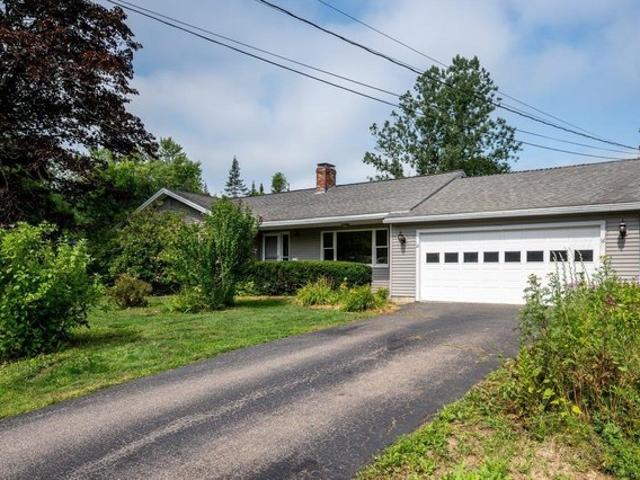 18 Thompson Ln, Durham, NH 03824