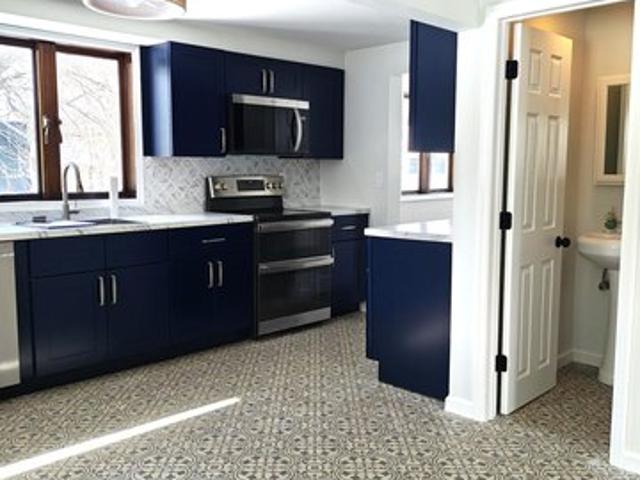 18 Tremper Ave, Phoenicia, NY 12464