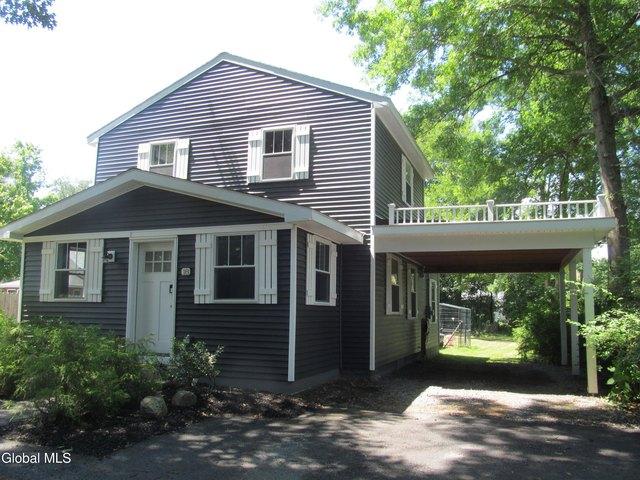 18 Valleyview Ave, Rotterdam, NY 12306