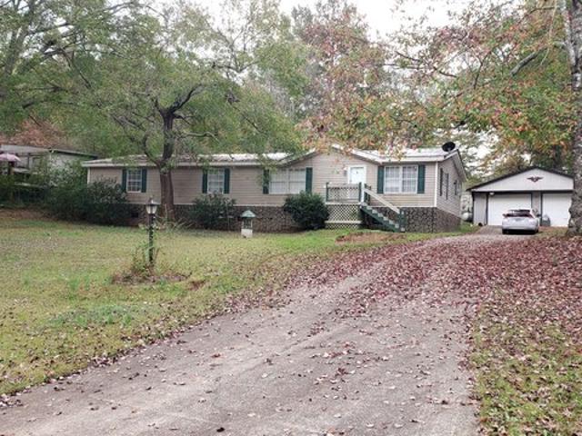 18 Valley Trl SE, Acworth, GA 30101