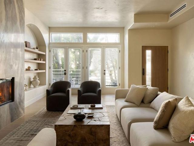 18 Voyage St, Marina del Rey, CA 90292