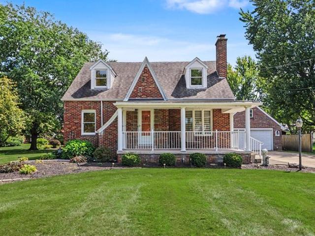 18 W Maxwell Dr, Shelby, OH 44875