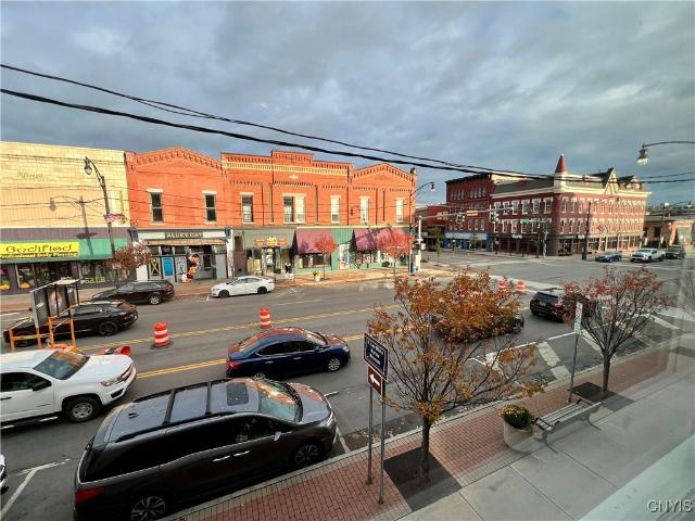 18 W Bridge Street