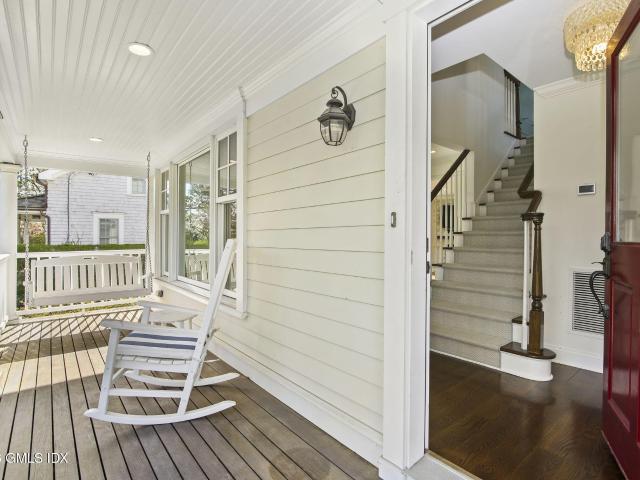 18 W End Ave, Old Greenwich, CT 06870 | MLS #124791 | Compass