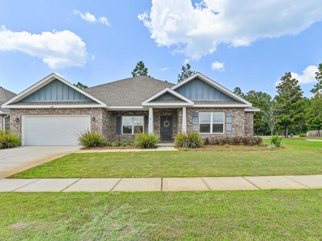18 W Sky Way, Freeport, FL 32439