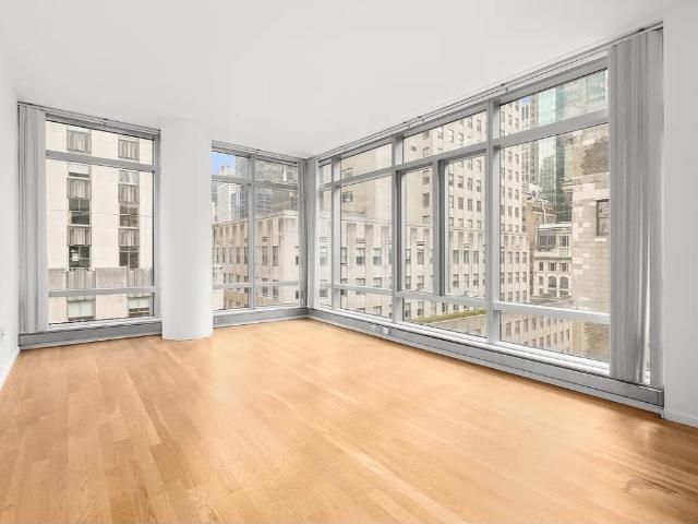 18 W 48TH Street 11B