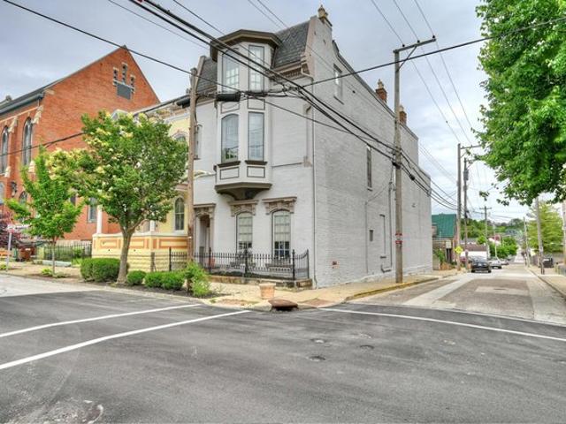 18 W 8th St, Newport, KY 41071