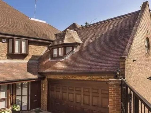 18 Westover Hill, London, NW3 7UH, United Kingdom | 6 bed house for rent #121188178 | Rentberry