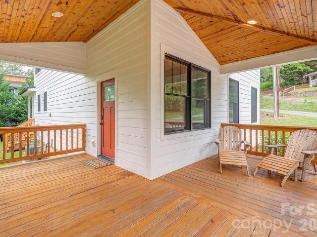 18 Wildwood Park Drive