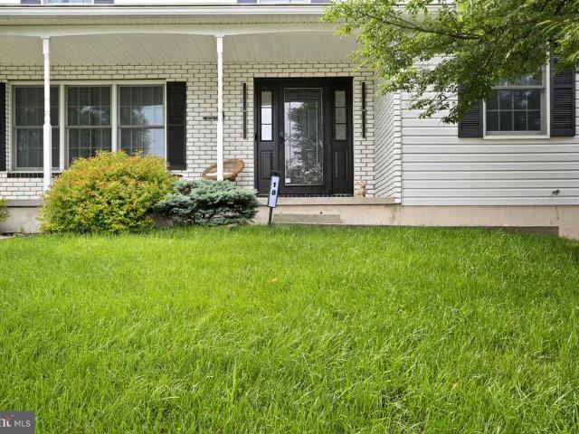 18 Willow Way Drive