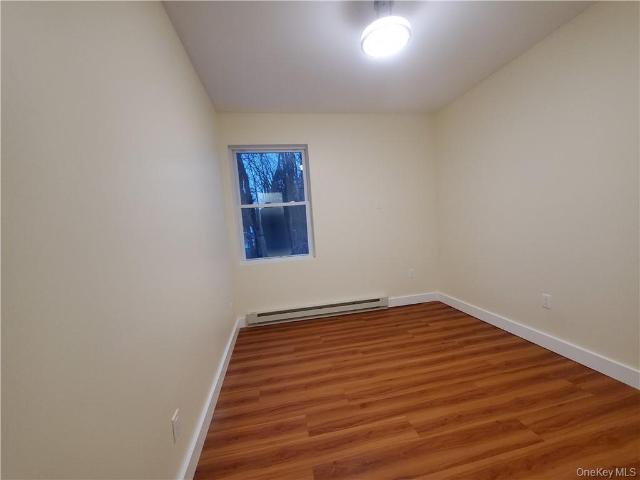 18 Wood Avenue 2L