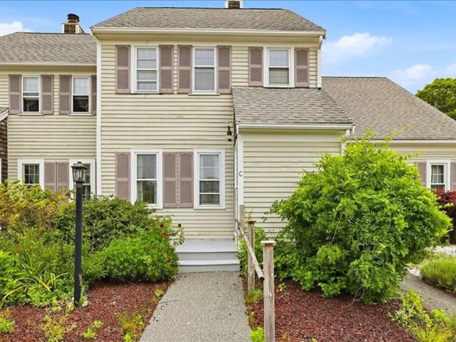 18 Woodview Dr Unit 8C, Falmouth, MA 02540