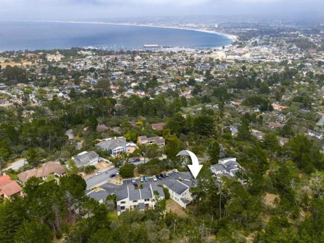 18 Yerba Buena Ct, Monterey, CA 93940