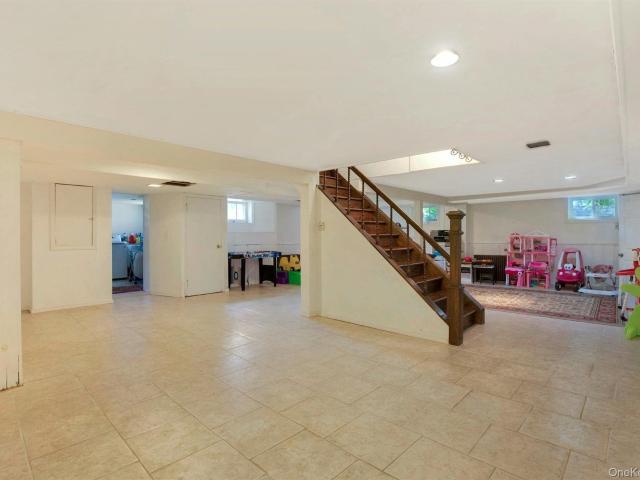 18 Addison Lane