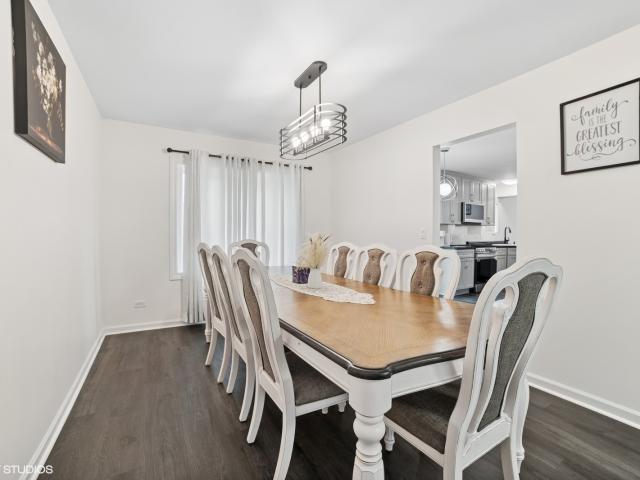 18 Ascot Lane