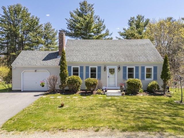 18 Appletree Ln, Wells, ME 04090