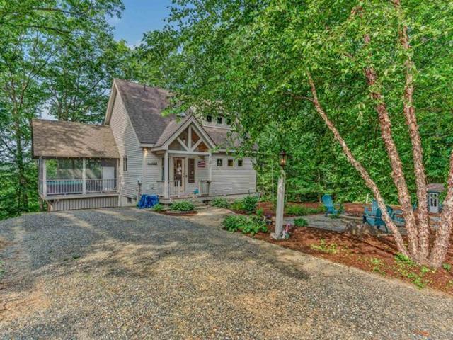 18 Armsby Cir, Campton, NH 03223