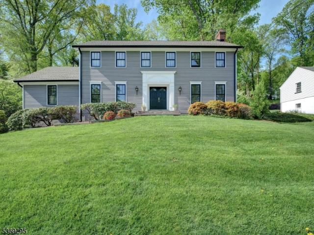 18 Armstrong Rd