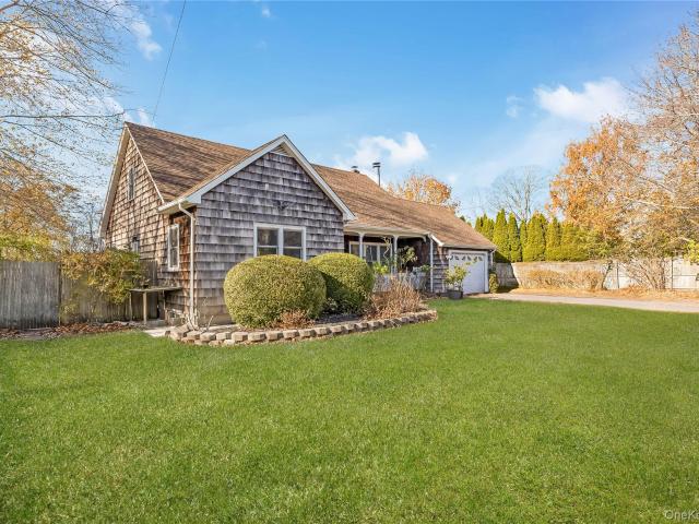 18 Atlantic Ave, East Moriches, NY 11940 | MLS #936663 | Compass