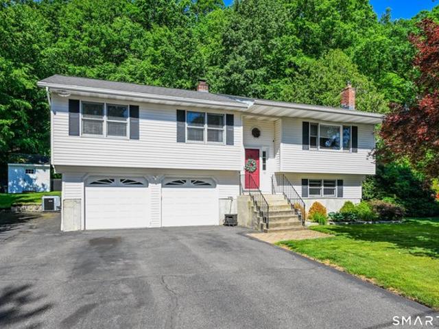 18 Badger Rd, Wolcott, CT 06716