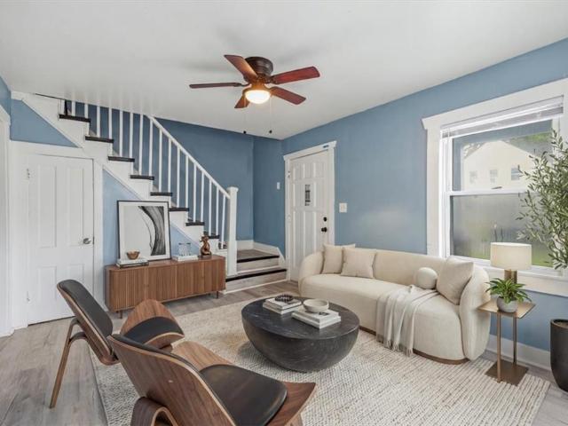 18 Barney PL