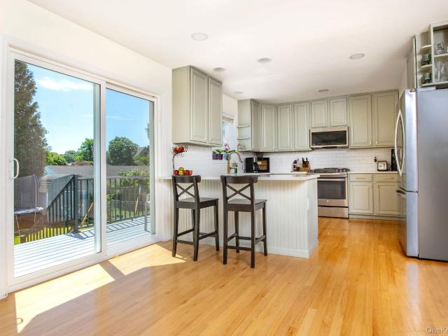 18 Barrett Pl, Beacon, NY 12508 | MLS #1010