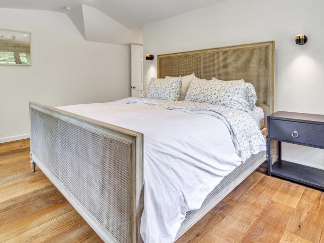 18 Bayview Rd, Southampton, NY 11968 | MLS #1020