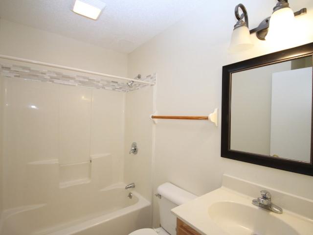 18 Bearwood 2 Bedroom Apartment for Rent at 18 Bearwood Dr, Mars Hill, NC 28754